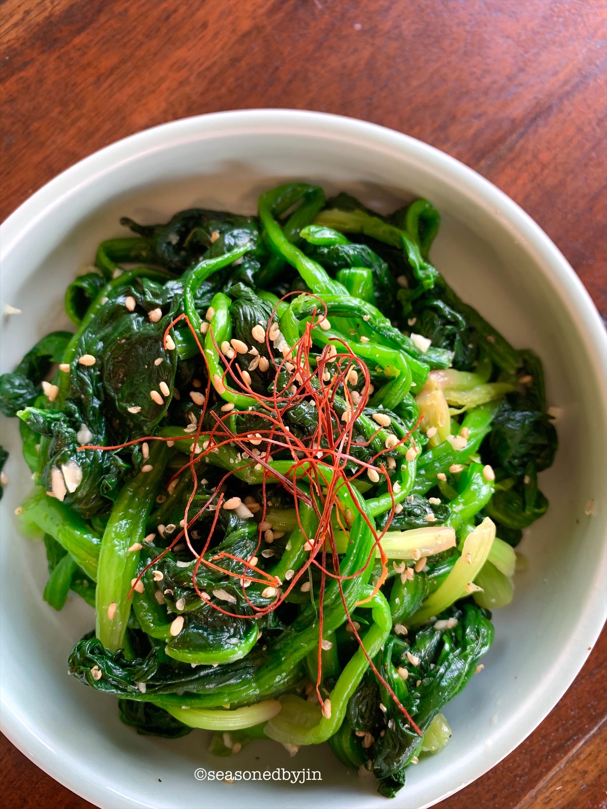 Korean Spinach sidedish, Shigeumchi Namul Banchan ⋆ Seasoned by Jin