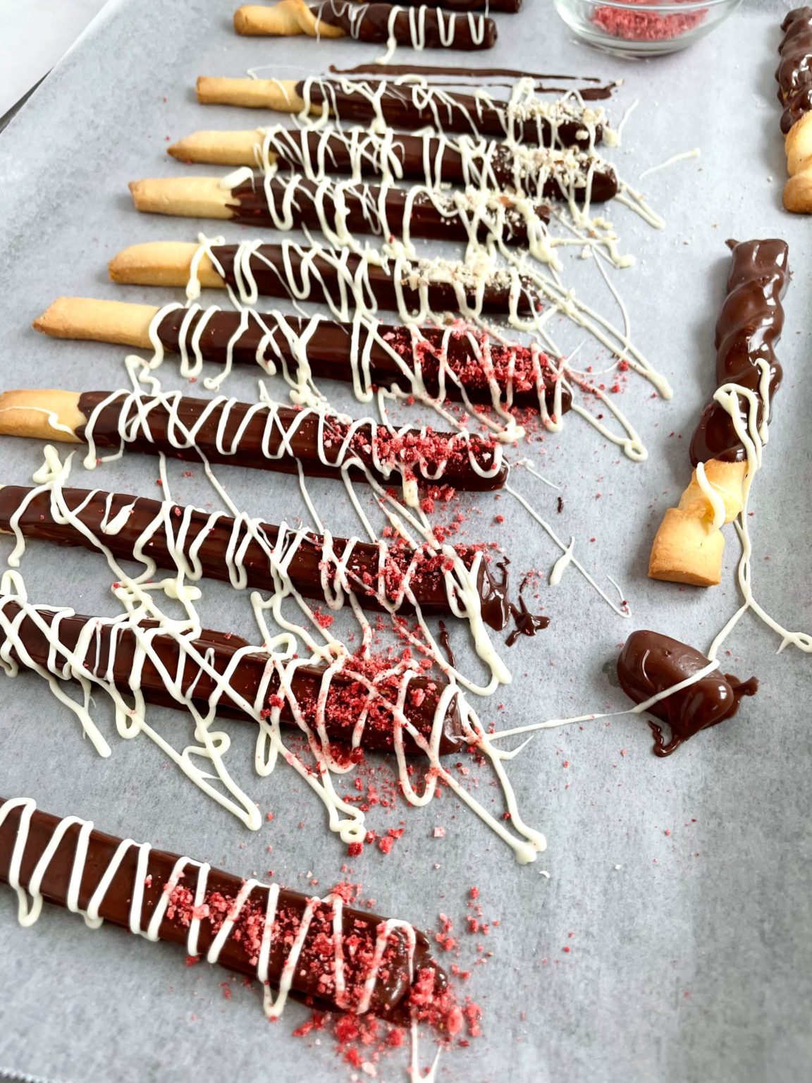 Homemade Pepero Sticks with Chocolate ⋆ Seasoned by Jin