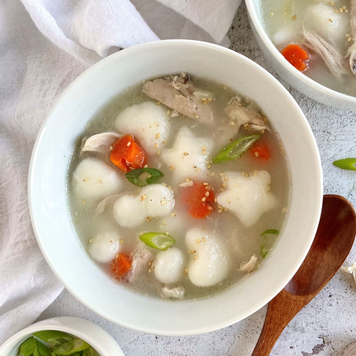Chicken Soup with Rice Cakes ⋆ Seasoned by Jin